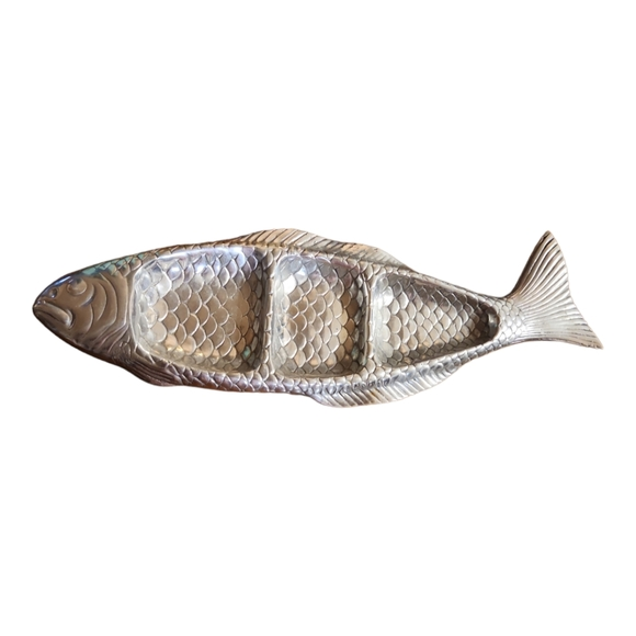 Vari Diseños | Accents | Vari Diseos Pewter 3 Section Fish Platter ...